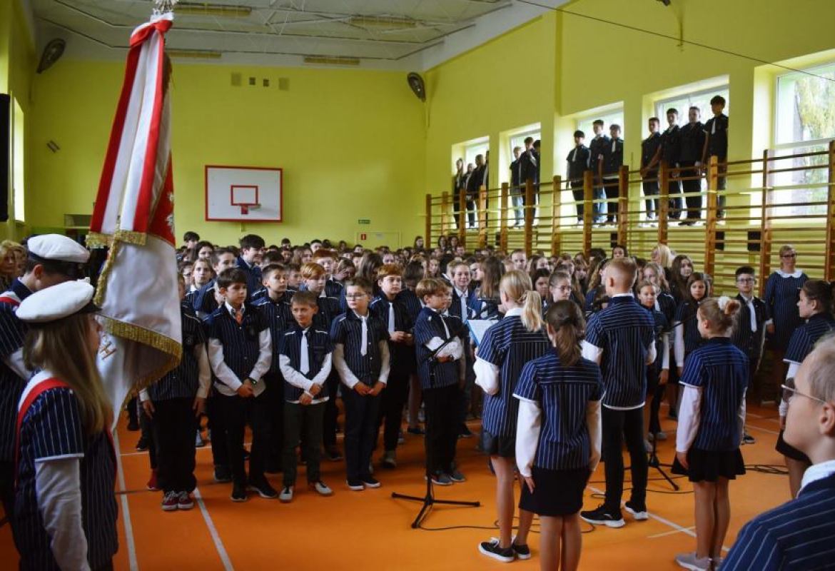 Wspólne świętowanie Dnia Edukacji Narodowej w SP6 | Wiadomości Suwałki